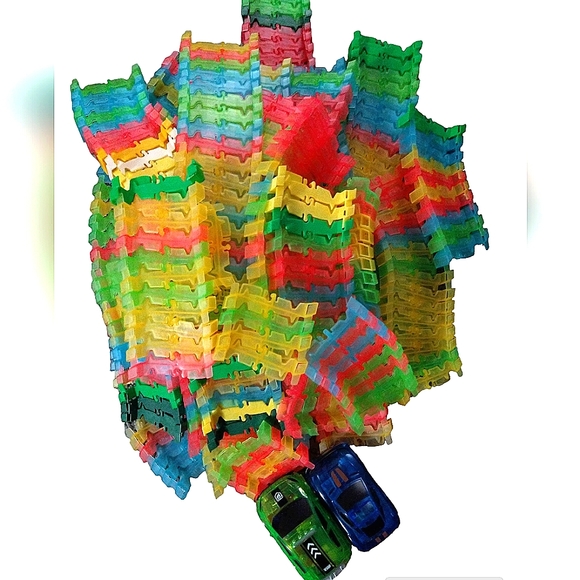 Magic Track | Toys | Magic Track Locking Race Car Track With Two Cars ...